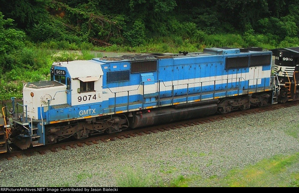 GMTX entering Enola Yard